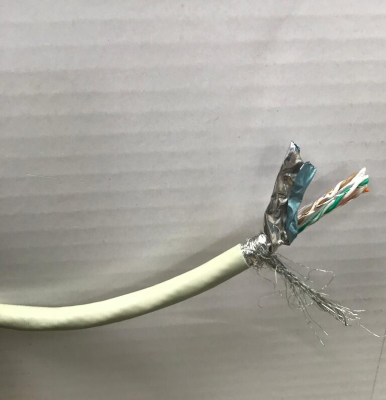 SCSSFTPC6LSZHGY Opterna Cat6 Solid 23 AWG SF/UTP LSZH 4 Pair Cable 305 ...